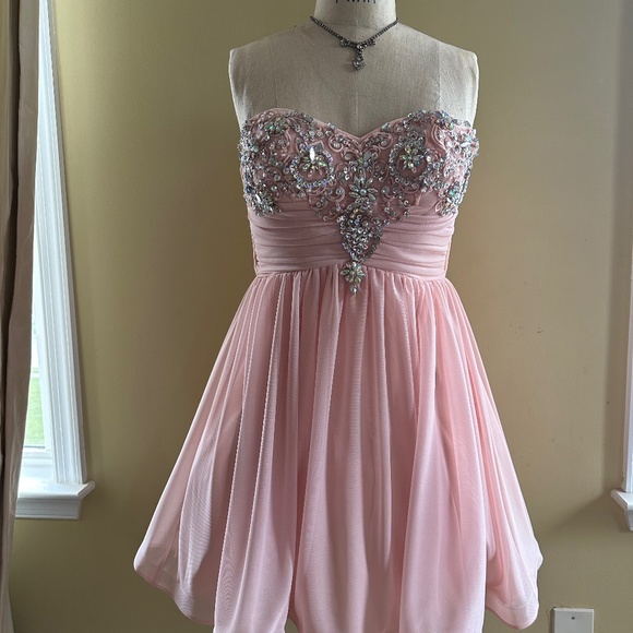 My Michelle | Dresses | Peach My Michelle Size 3 Semi Formal Dress ...